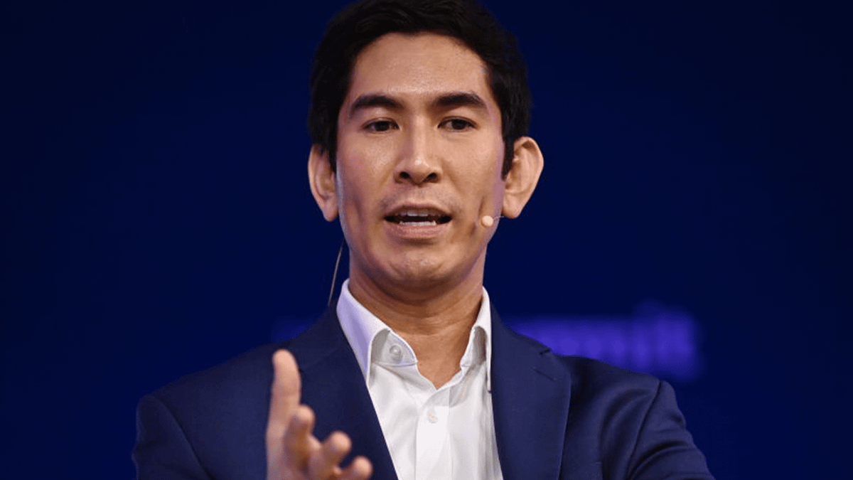 Former Google insider claims billions of people will suffer as he warns ...