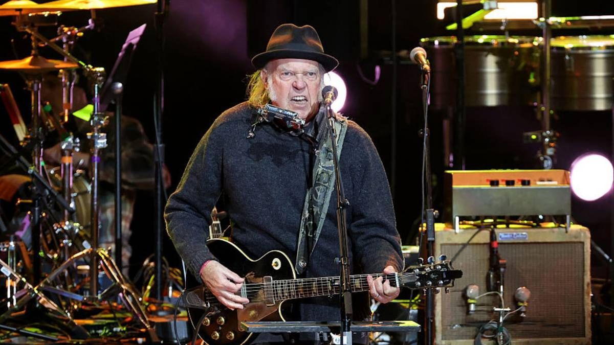 Rock legend takes brutal strike at Trump and Musk in new protest song