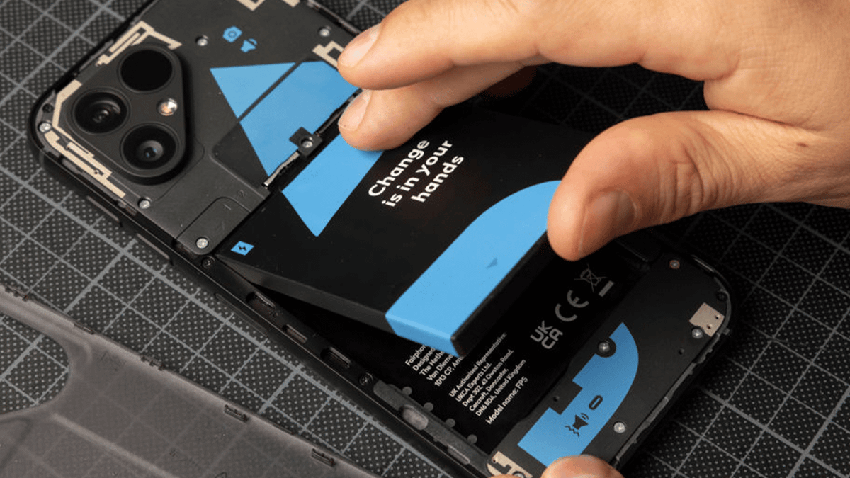 Upcoming law change could see smartphones fitted with removable batteries