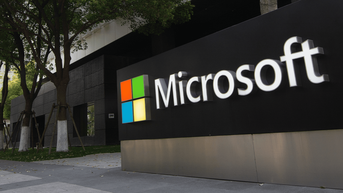 Microsoft rolls out 'controversial' feature that takes screenshots of ...