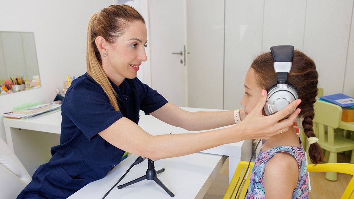 Doctors issue warning over noise-canceling headphones as they're linked ...