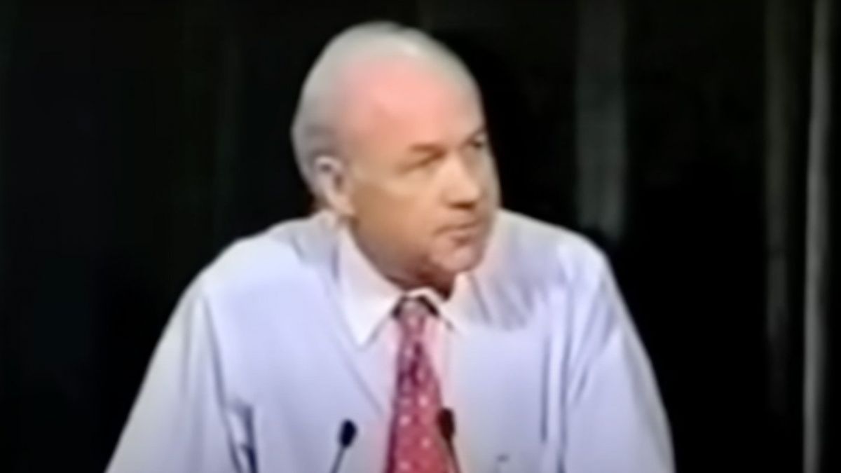 Mind-blowing video shows CEO asking employees to buy stocks 64 days ...