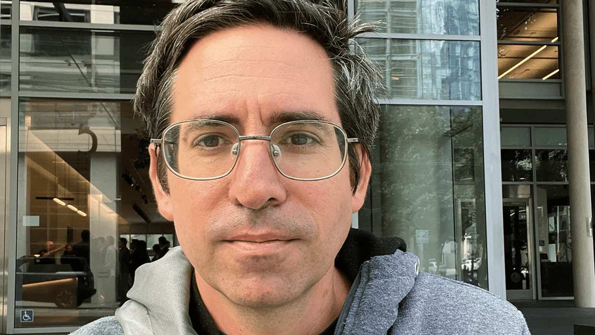 Man goes on hunger strike outside Google offices after warning humanity ...