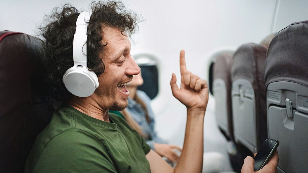Passengers threatened with 'punishment' as airlines crack down on ...