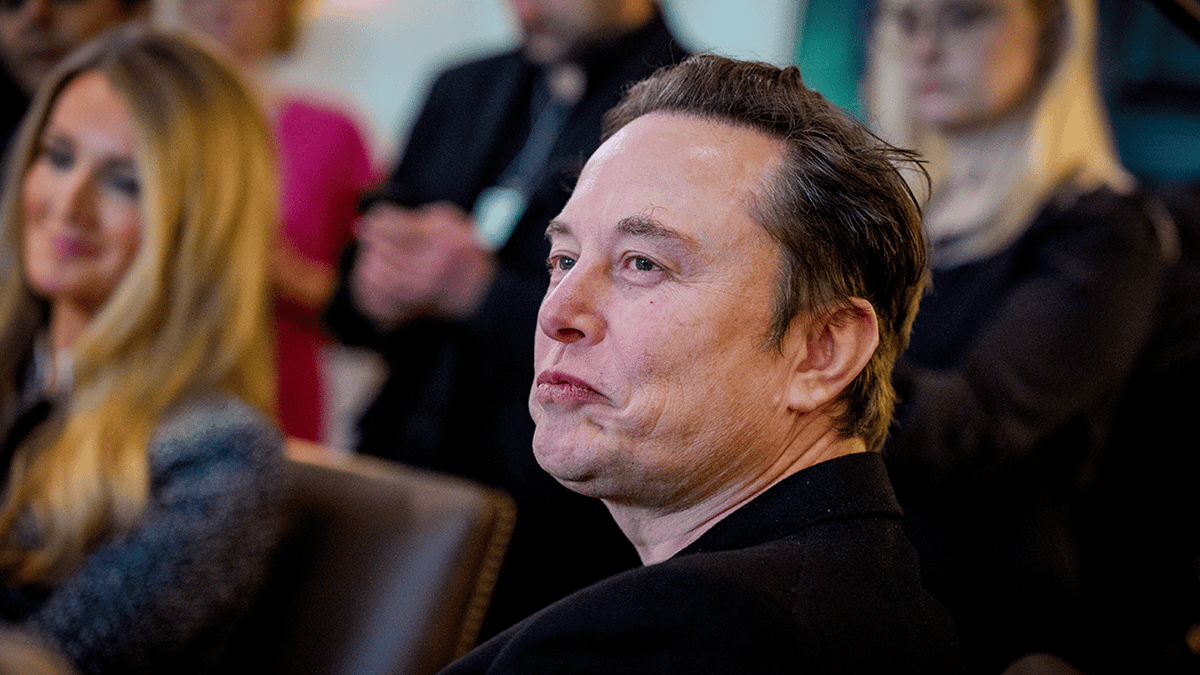 How SpaceX’s $1.8T IPO plans to turn cafeteria workers into overnight ...