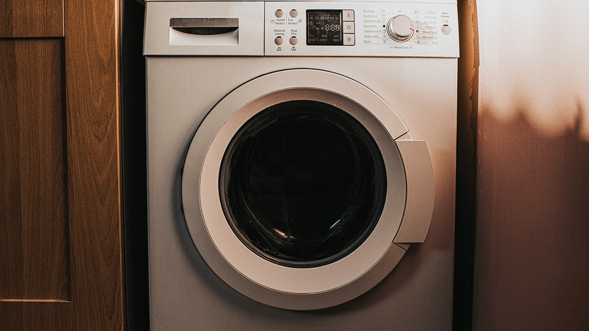 Japan's insane 'human washing machine' that can wash and dry you in 15 ...