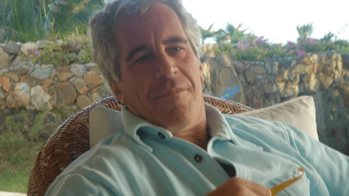 YouTuber broke into Epstein's island and recorded the entire thing
