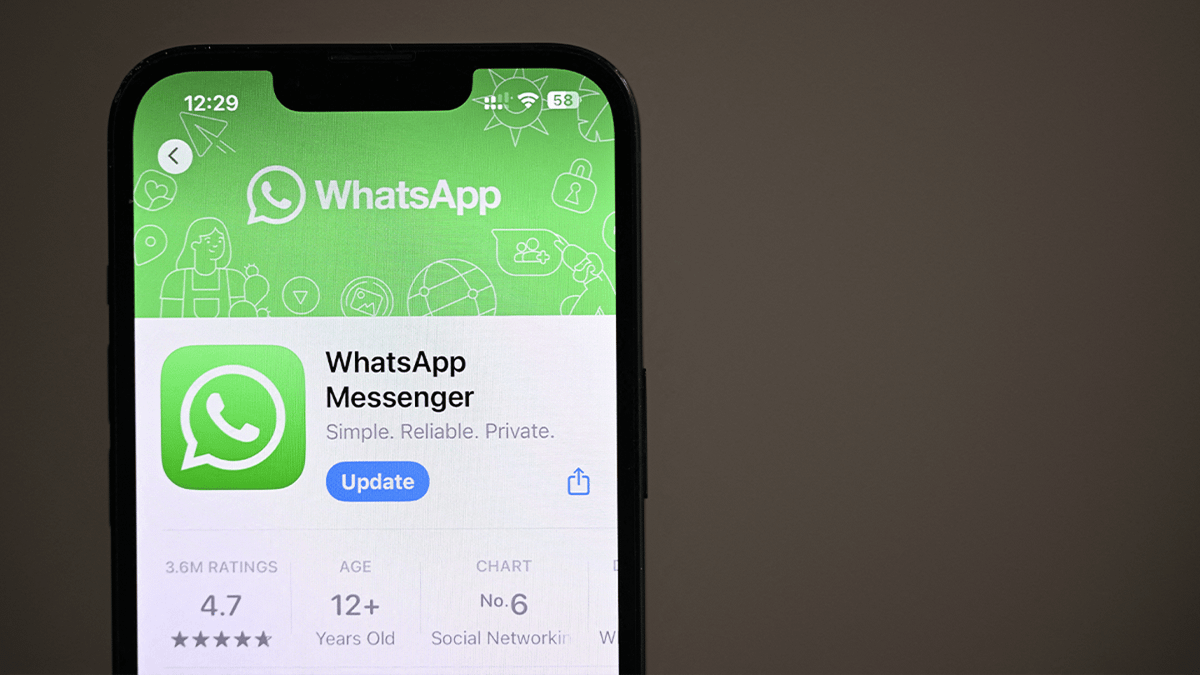 WhatsApp users urged to delete 'dangerous' two-word message as scam ...