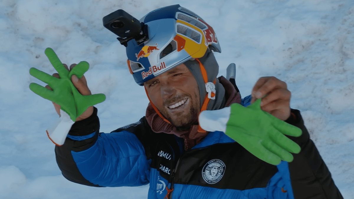 Viral footage captures man skiing down Mount Everest with no oxygen in ...