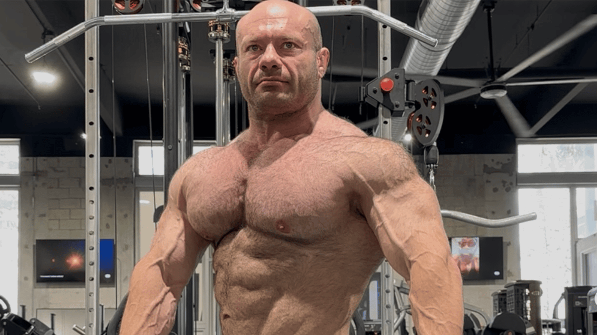 Muscle-building expert reveals the truth about 'shrinking manhood' when ...