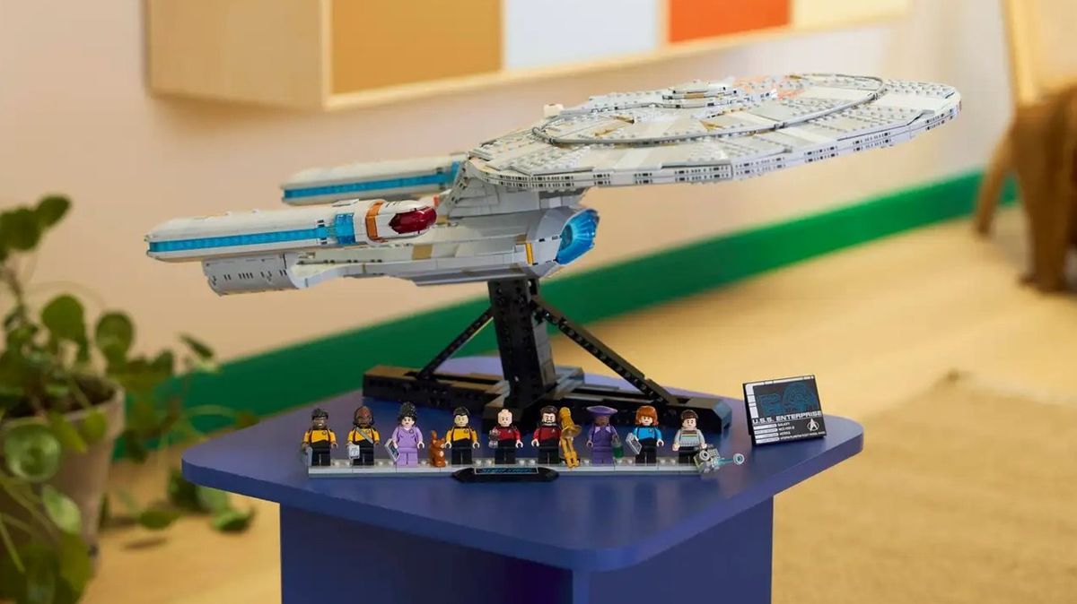 LEGO Star Trek USS Enterprise Set Sells out Instantly - You Can Still ...