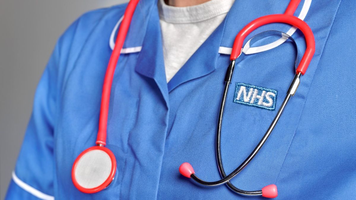 NHS doctors 'working dangerous hours' share payslips amid strikes