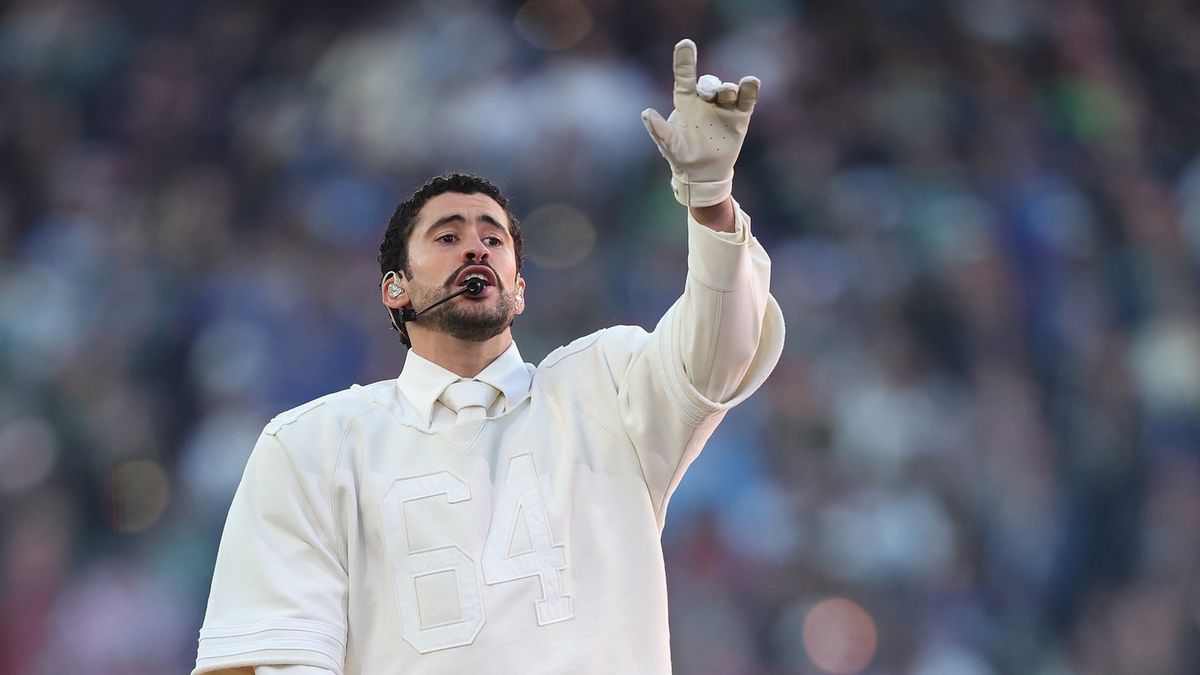 Super Bowl crowd goes wild as Bad Bunny brings out surprise guest