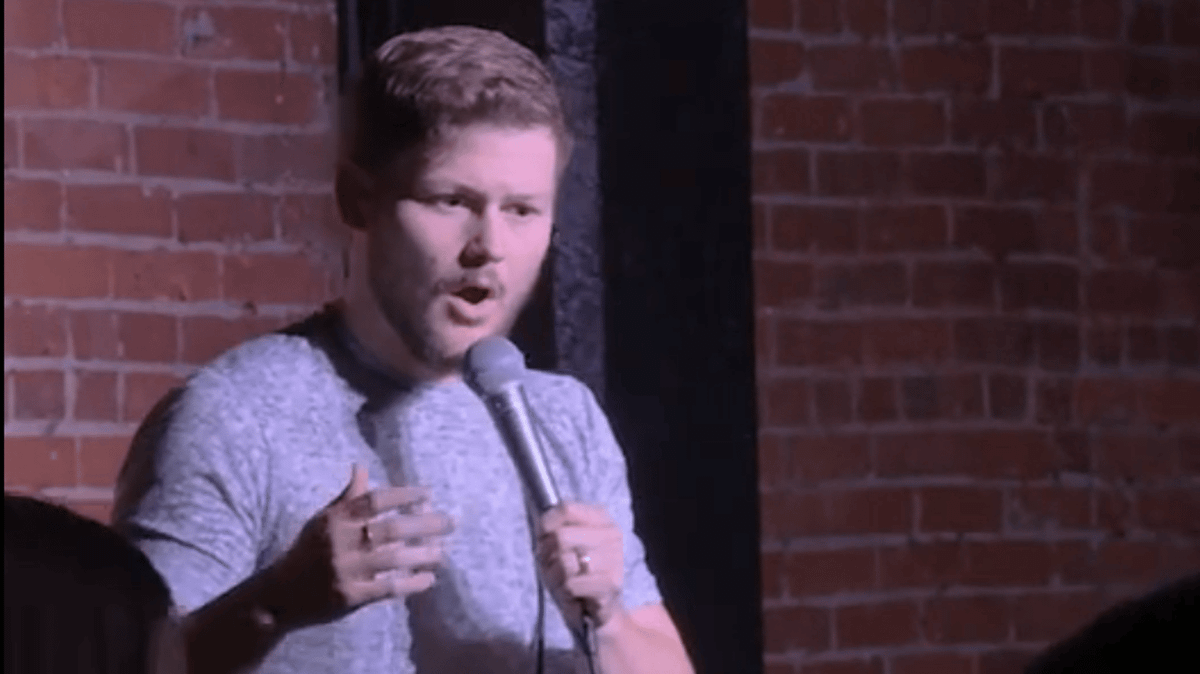 Comedian breaks down in tears as crowd save man having heart attack ...