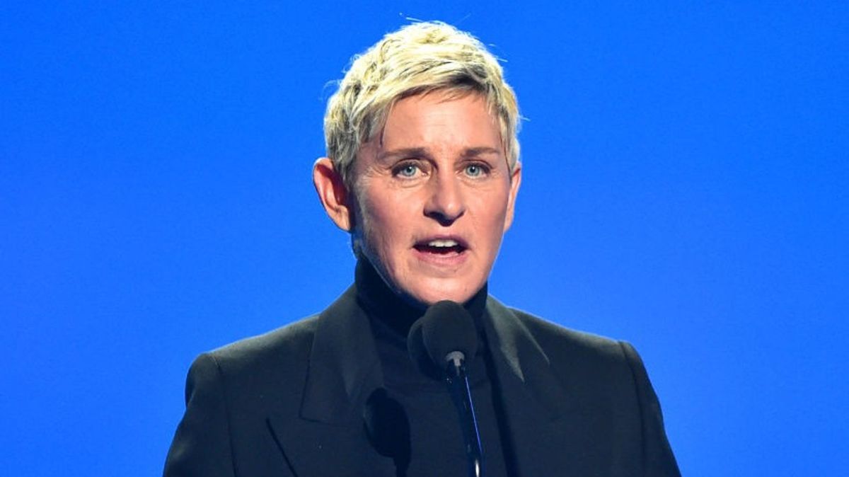Ellen DeGeneres accused of ignoring stop sign and T-boning car in new ...
