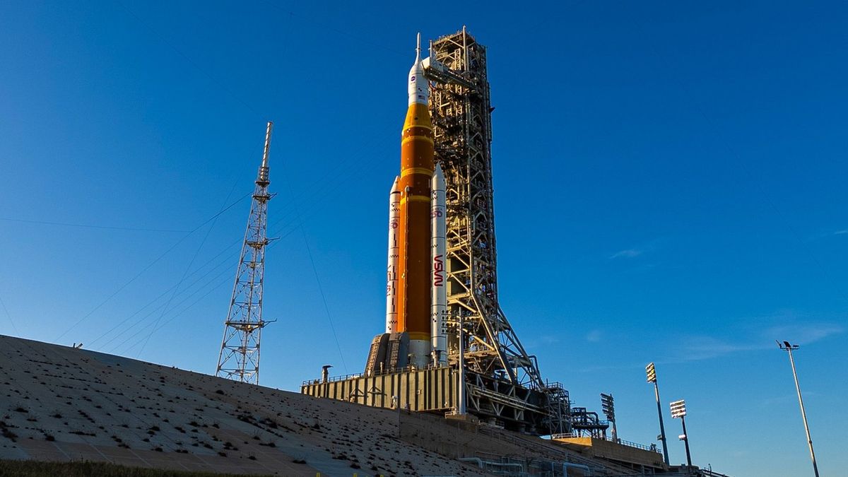 NASA confirms astronauts will fly further into space than ever before ...