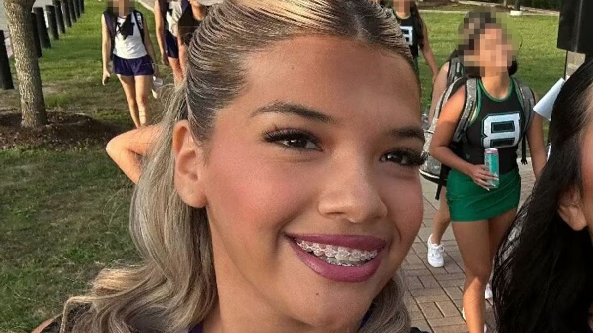 Family of cheerleader, 17, blame popular energy drink for her death in ...