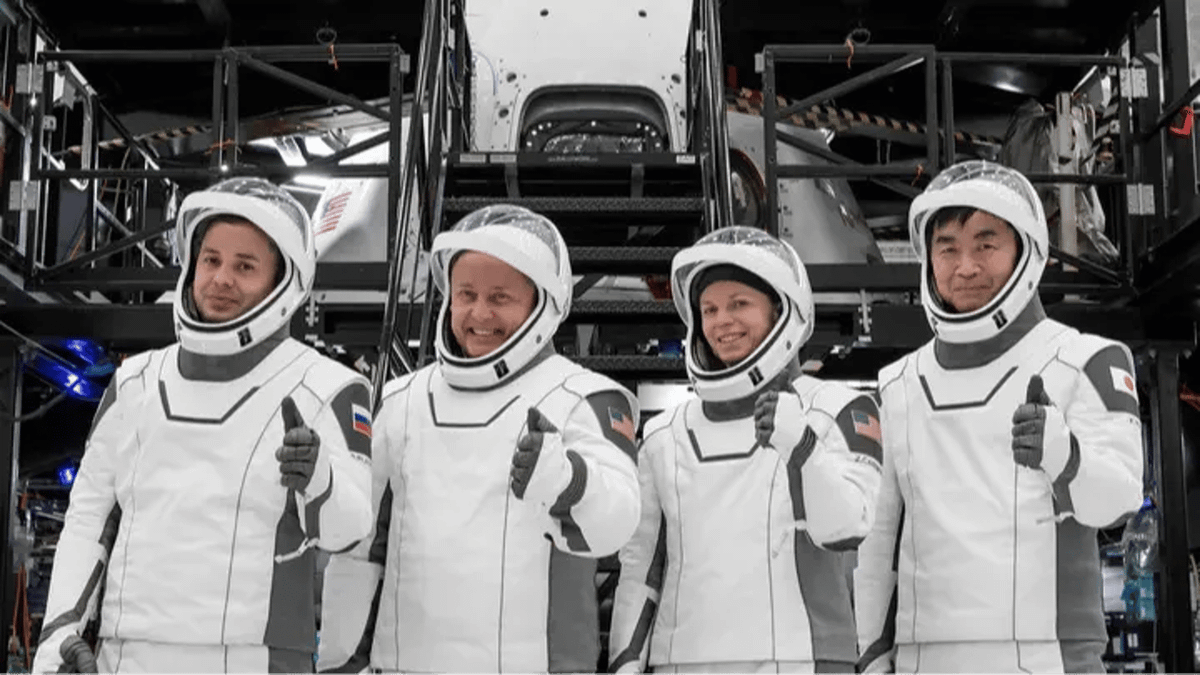 How NASA will bring astronauts home after first ever evacuation of ...