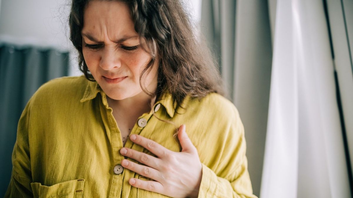 Three 'red flags' that you could have a weak heart, according to ...