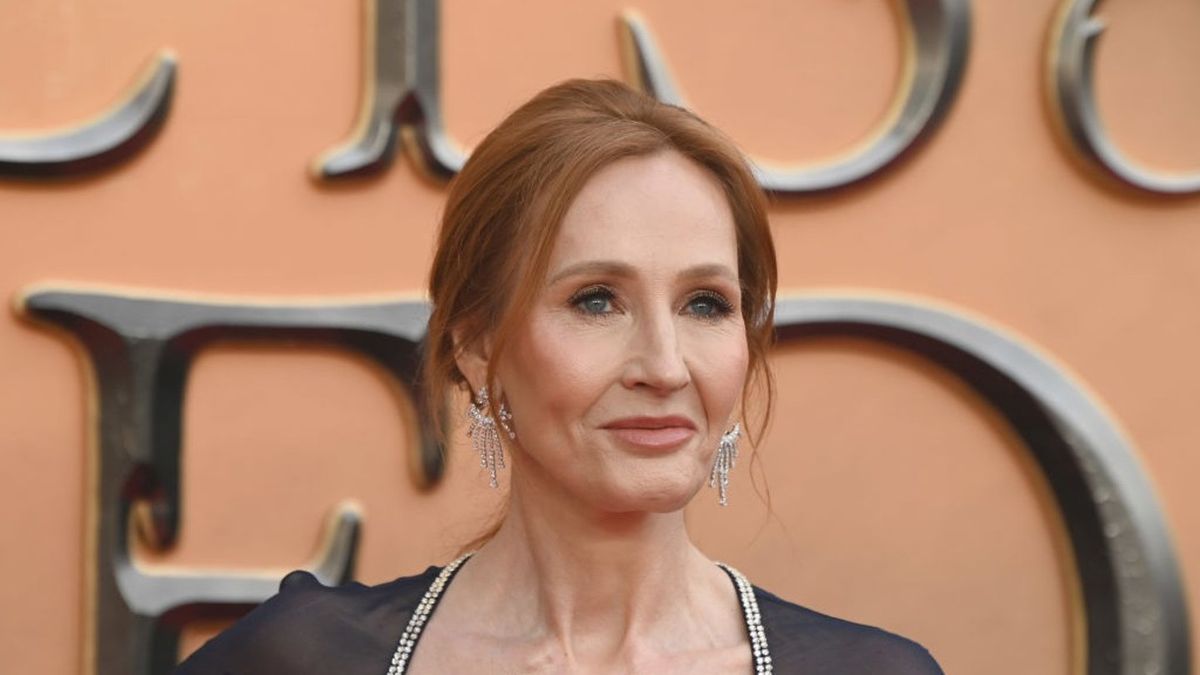 Insane amount of money JK Rowling earns every day from Harry Potter ebooks