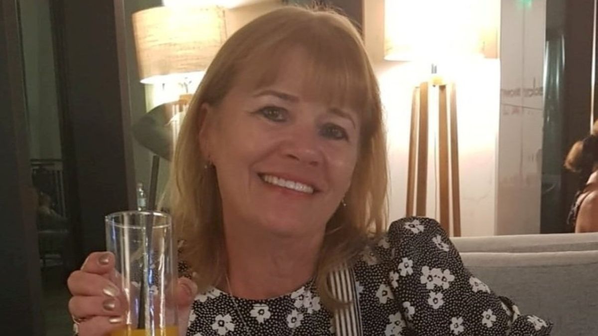 Mum dies on dream £5,000 holiday after falling ill at ‘unhygienic’ five ...