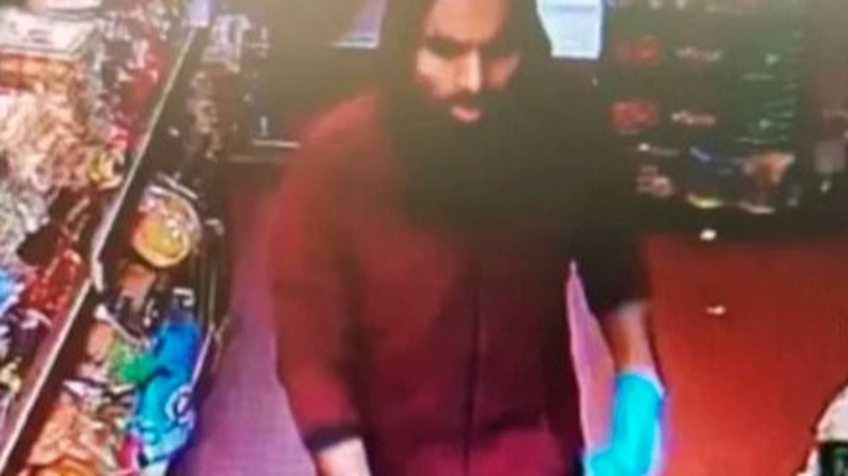 Mystery as 'murdered' man not seen in five years shows up at police ...