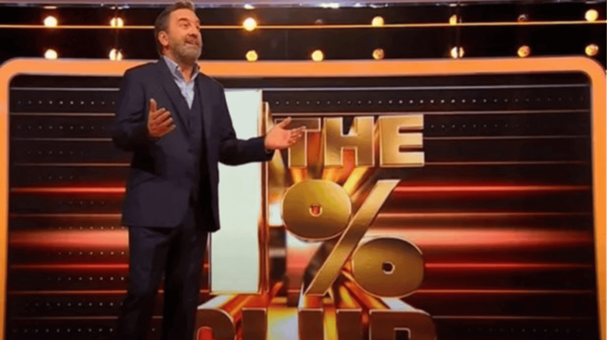 Lee Mack left shocked after 'awkward' moment on new series of The 1% Club