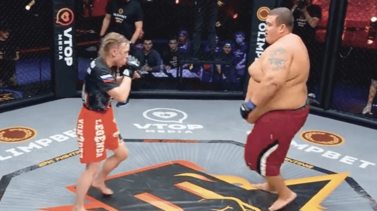 Female Strawweight Fights Male Heavyweight In MMA Mismatch