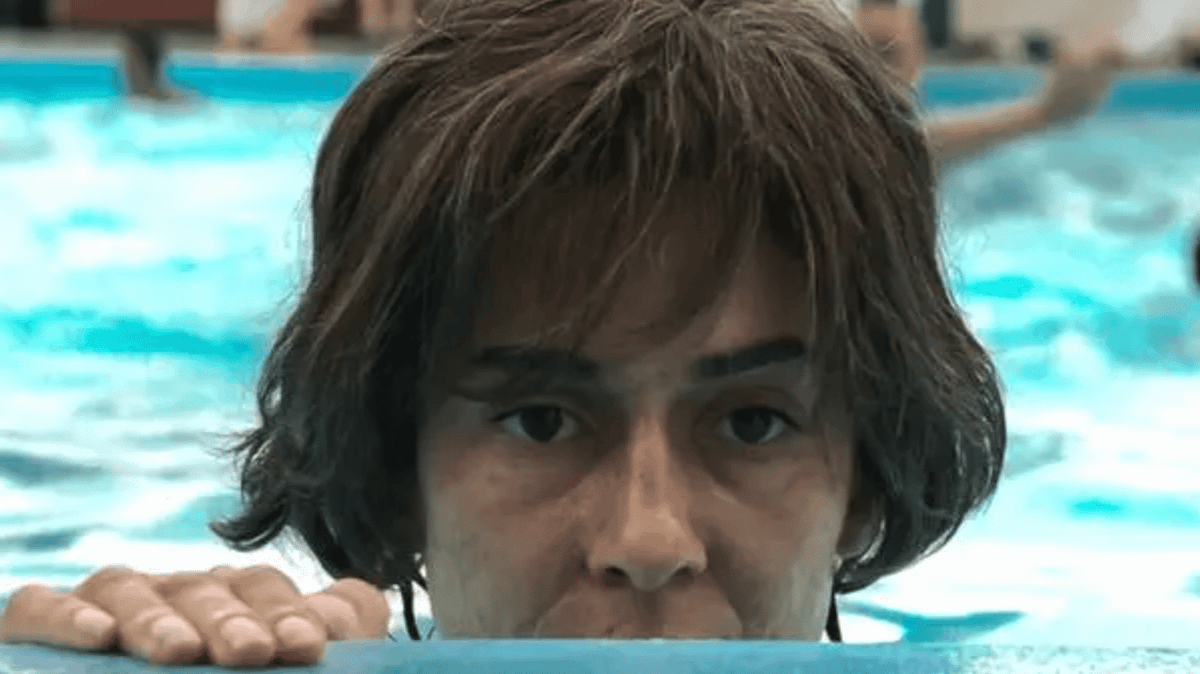 Tense swimming pool movie scene leaves viewers heartbroken after ...