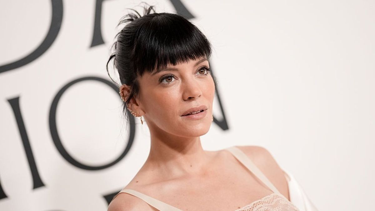 Lily Allen announces extra 2026 date after calls from fans
