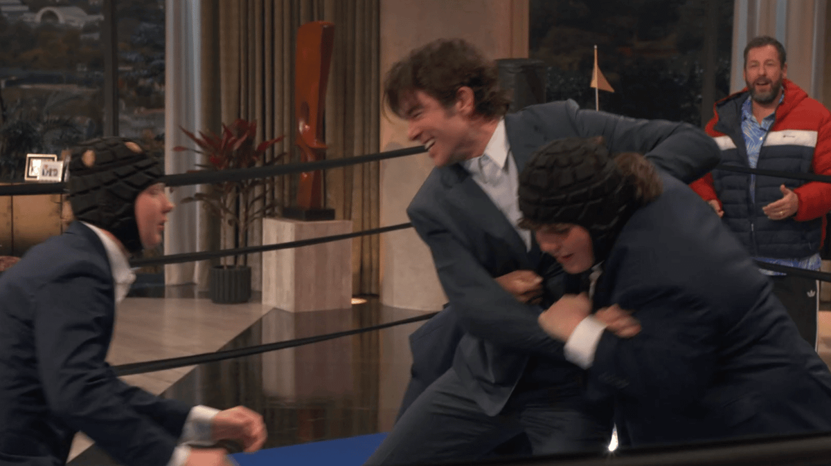 Netflix viewers are shocked as comedian fights three 14-year-olds live ...