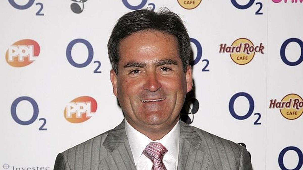 Richard Keys clarifies rumours he ‘cheated on wife with cancer for ...