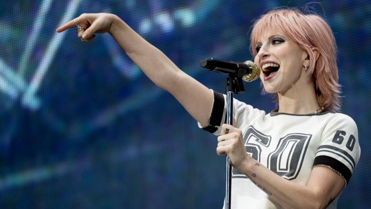 Hayley Williams fans share hidden ticket hack after Dublin shows 'sold ...
