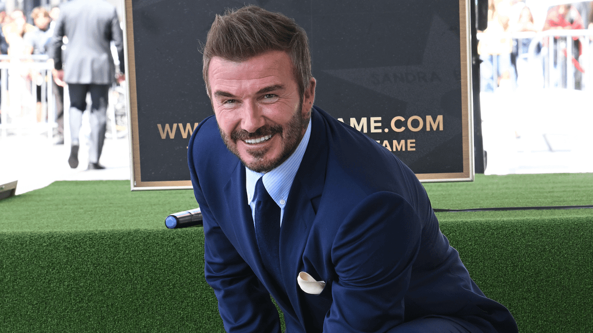 David Beckham slammed by critics after unveiling bizarre Hollywood Walk ...