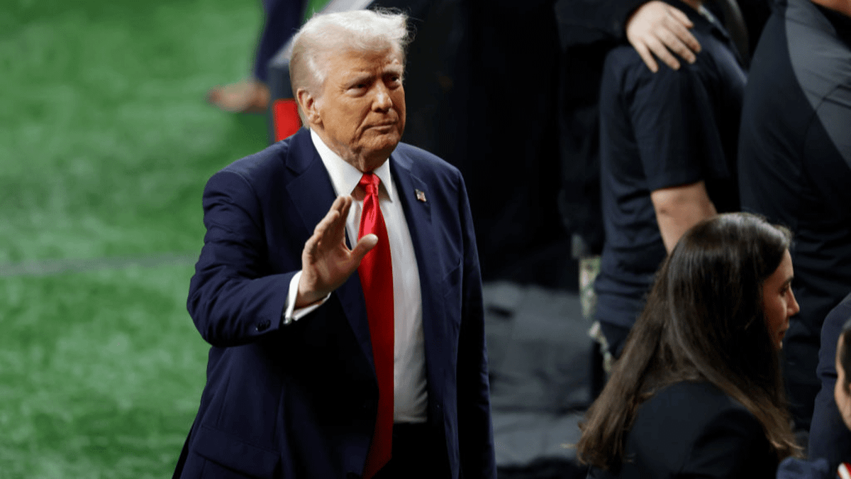 President Trump mocks Taylor Swift on social media after the singer is ...