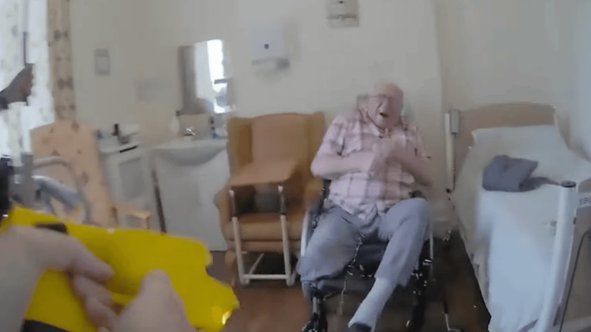 Police officers who pepper sprayed and tasered amputee, 92, in care ...