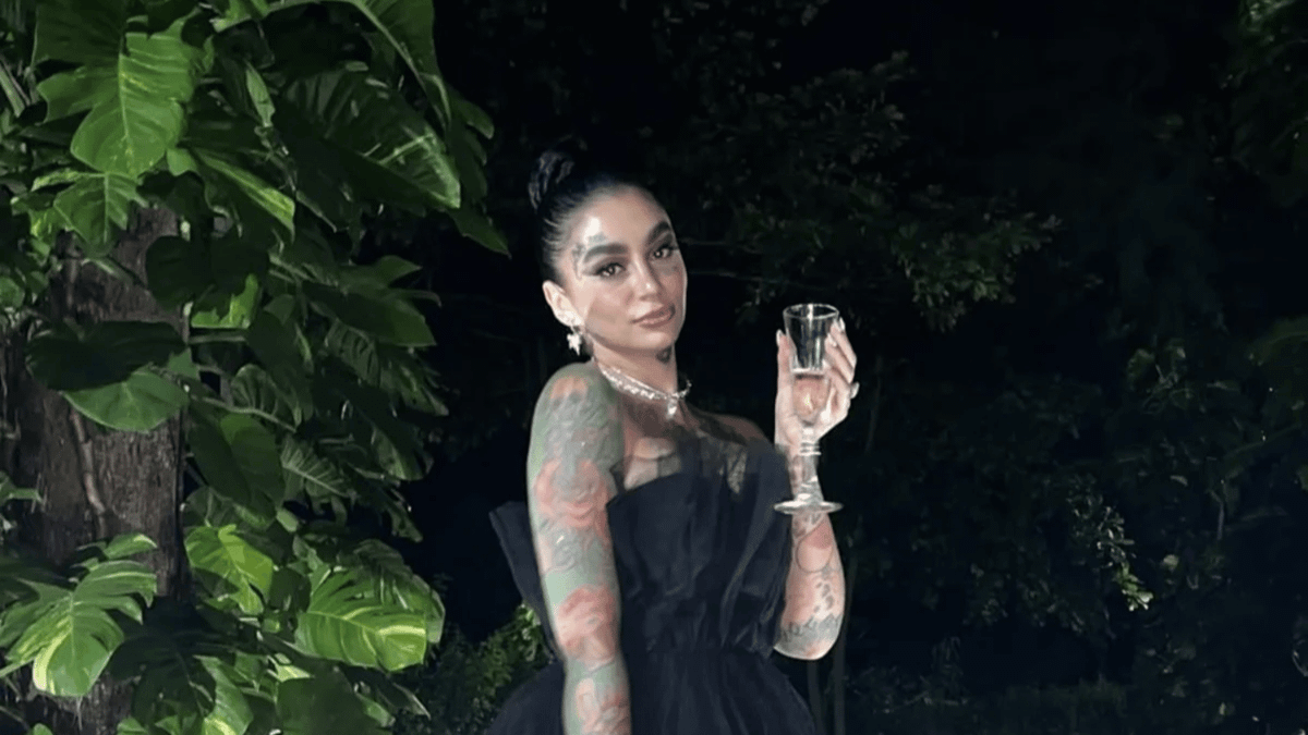 Woman who 'partied with her doctor night before procedure' dies after ...