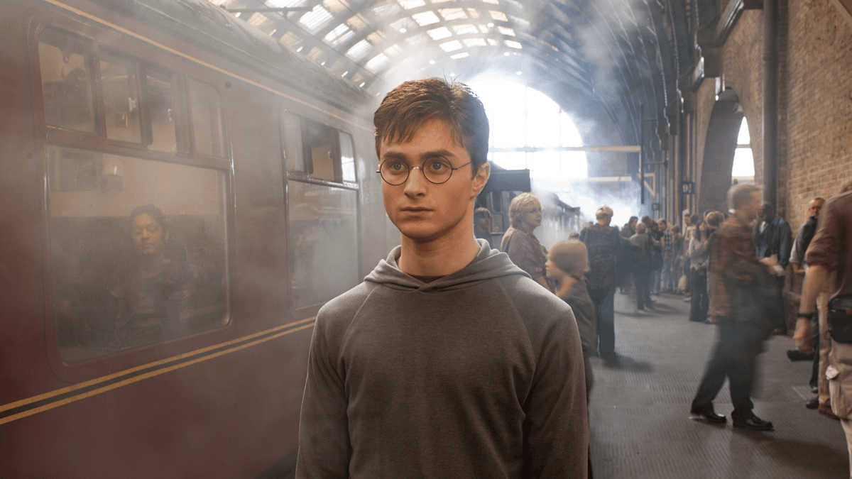 Daniel Radcliffe issues desperate plea to Harry Potter fans as he ...