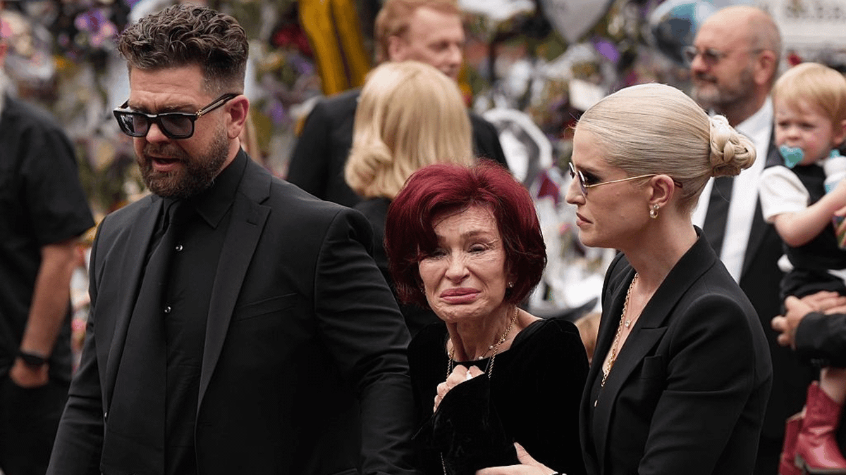 All touching details spotted on Osbourne family's outfits as they pay ...