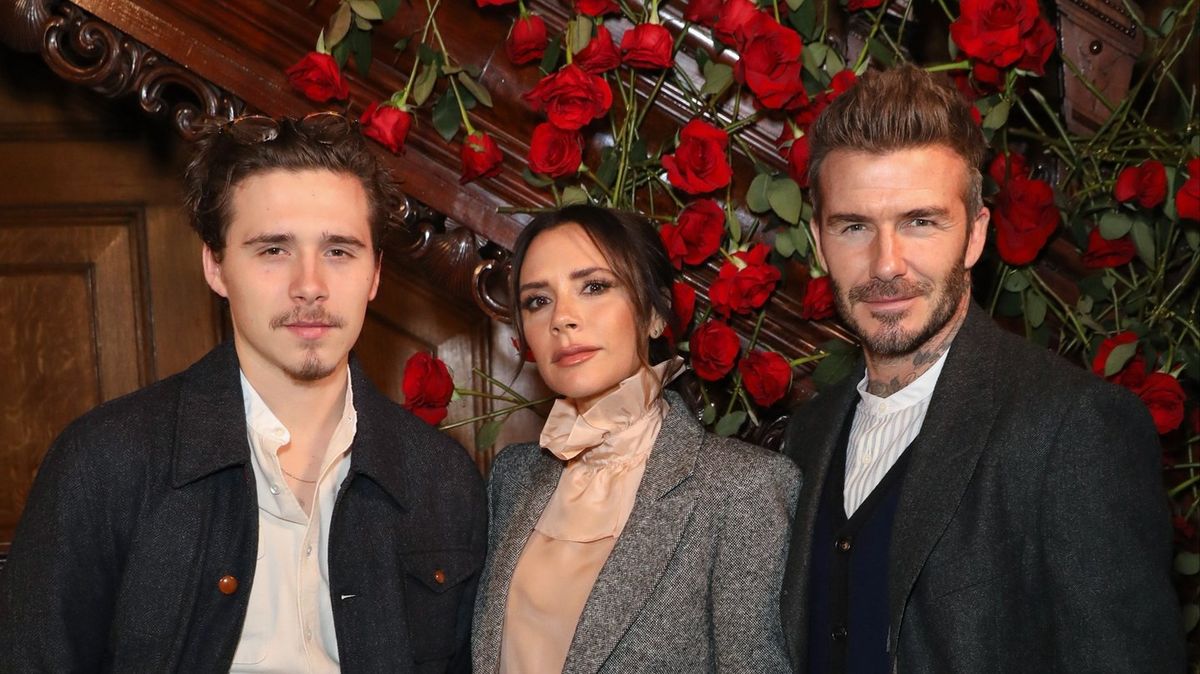 David and Victoria Beckham send public message to Brooklyn on birthday ...