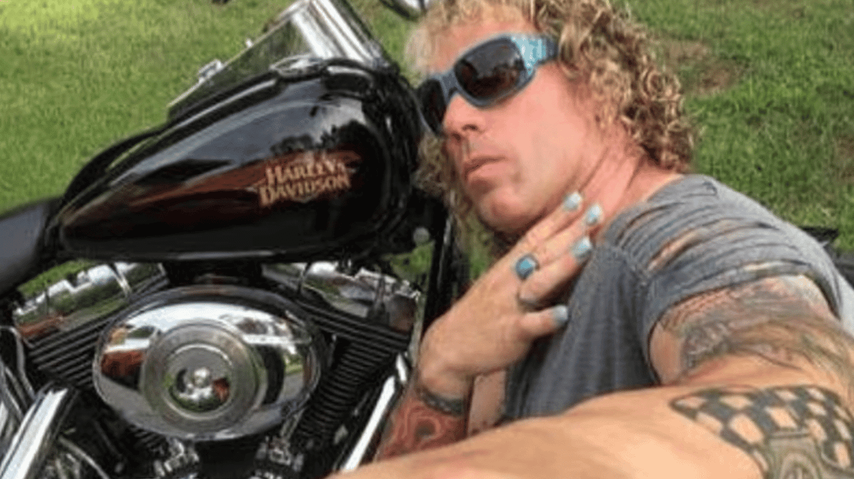 Worrying social media posts from dad who opened fire on wife and three ...
