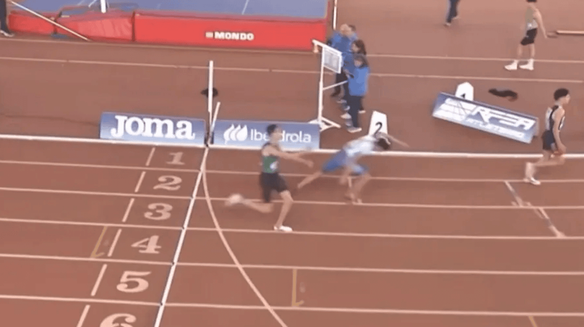 Athlete disqualified from 1500m race for shameful act towards opponent ...