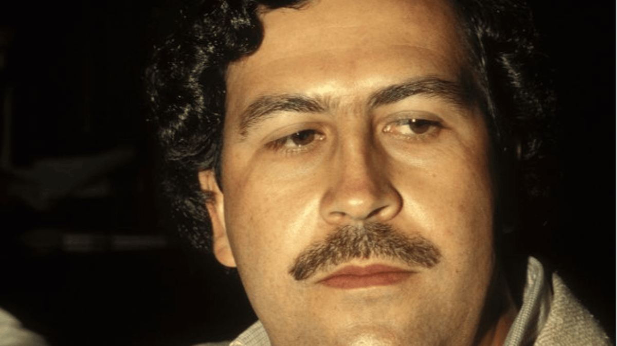 Man who held Pablo Escobar's dead body on a rooftop exposes 'huge lie ...