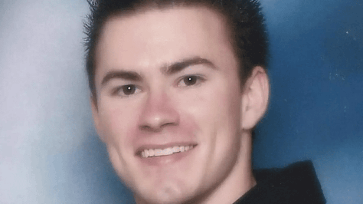 Museum issues response to mum's claims she 'discovered son's dead body ...