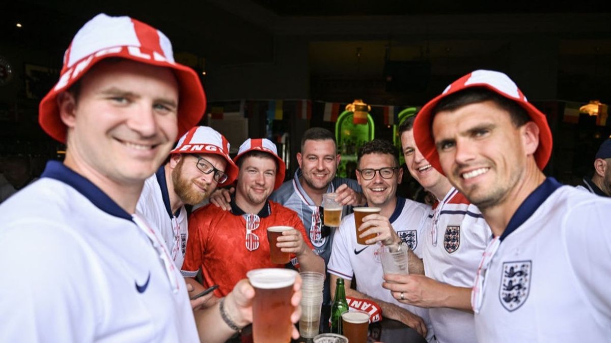 Huge difference in price of a beer at the World Cup with some stadiums ...