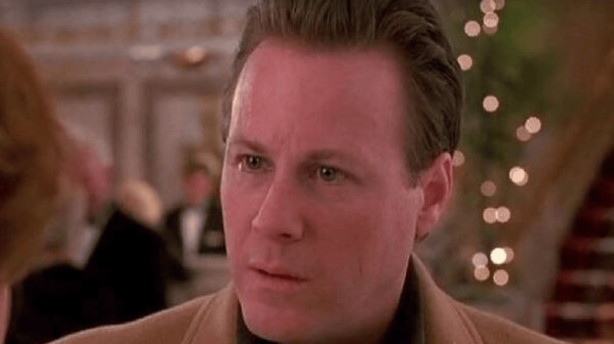 Macaulay Culkin explains what Kevin's dad actually does for a living to ...