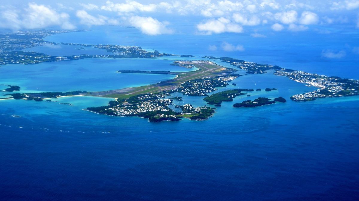 Scientists find massive 'anomaly' underneath Bermuda Triangle 'unlike ...
