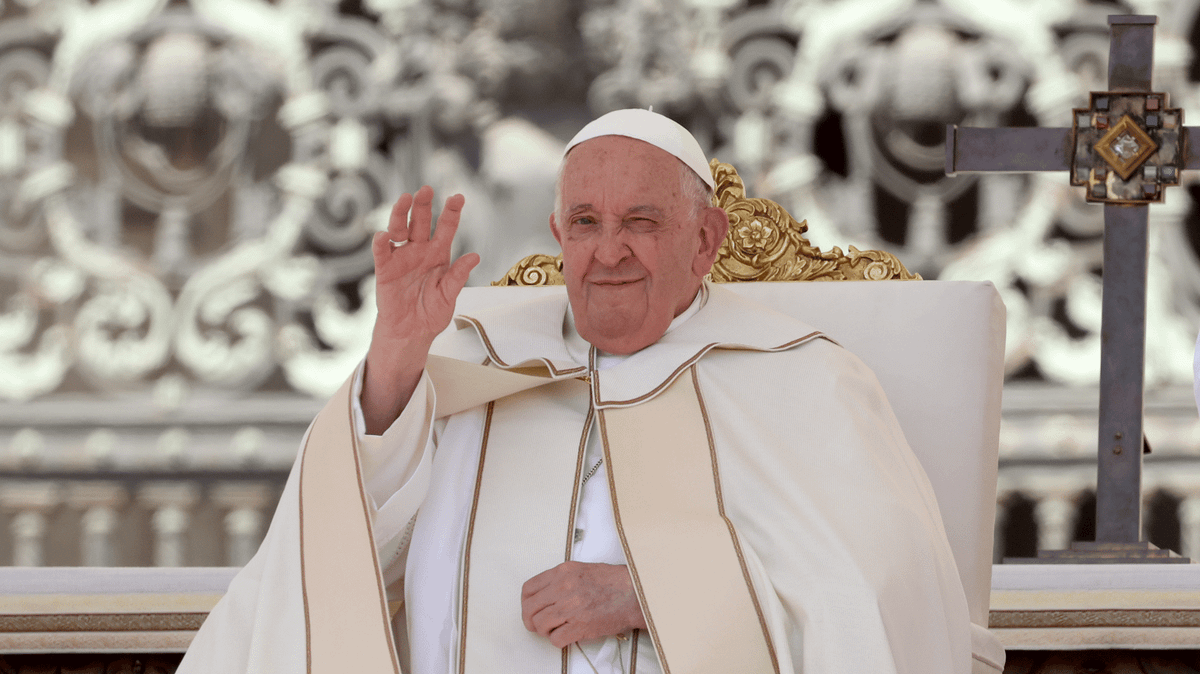 Kremlin has issued statement on whether Vladimir Putin will attend Pope ...