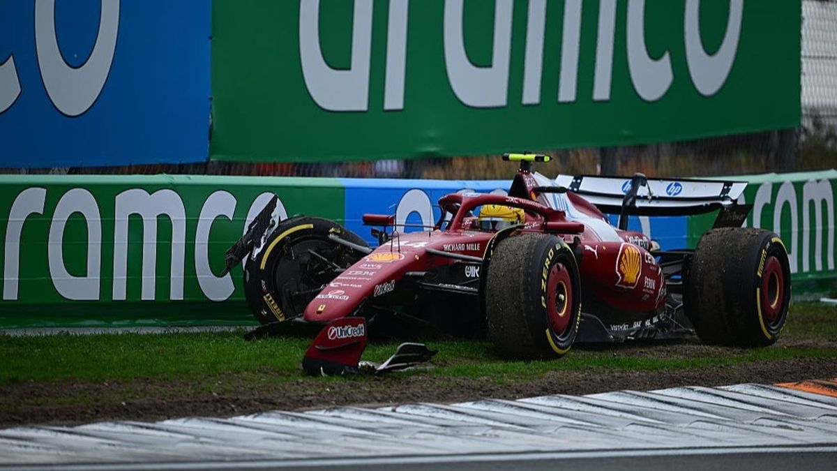 'Huge' Lewis Hamilton crash as Ferrari driver loses control at Abu ...