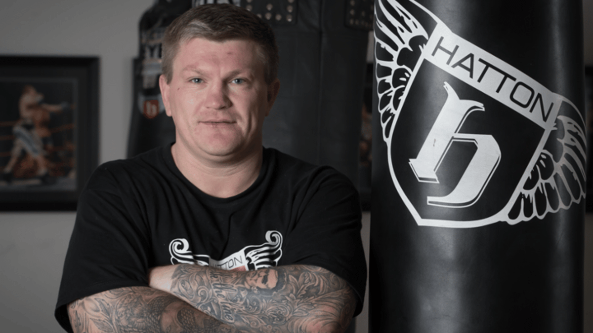 Former world champion boxer Ricky Hatton took his own life, inquest hears